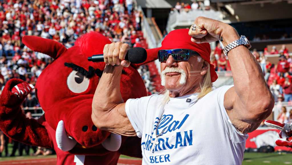 Hulk Hogan dies: See WWE legend's 2024 appearance in Arkansas