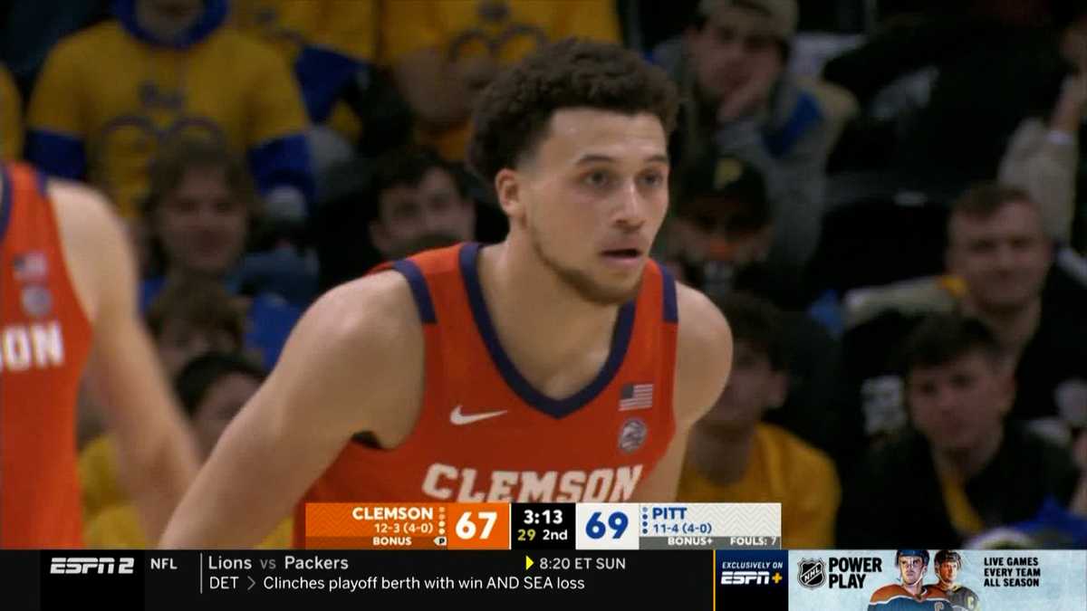Clemson claims top spot in ACC with 75-74 win over Pitt