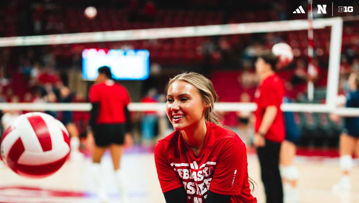 Nebraska volleyball sweeps Montana State