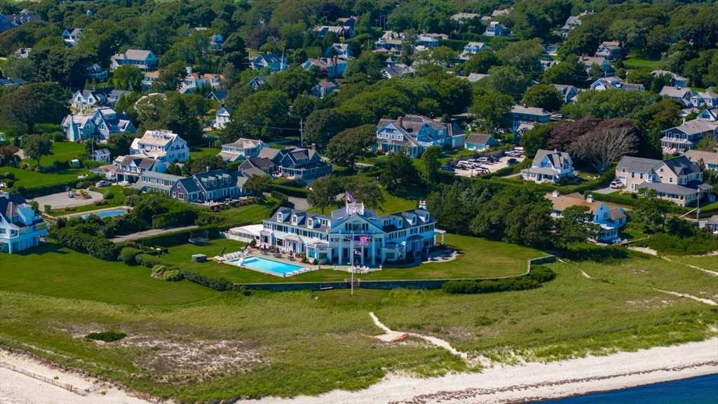 Cape Cod mansion neighboring Kennedy Compound for sale