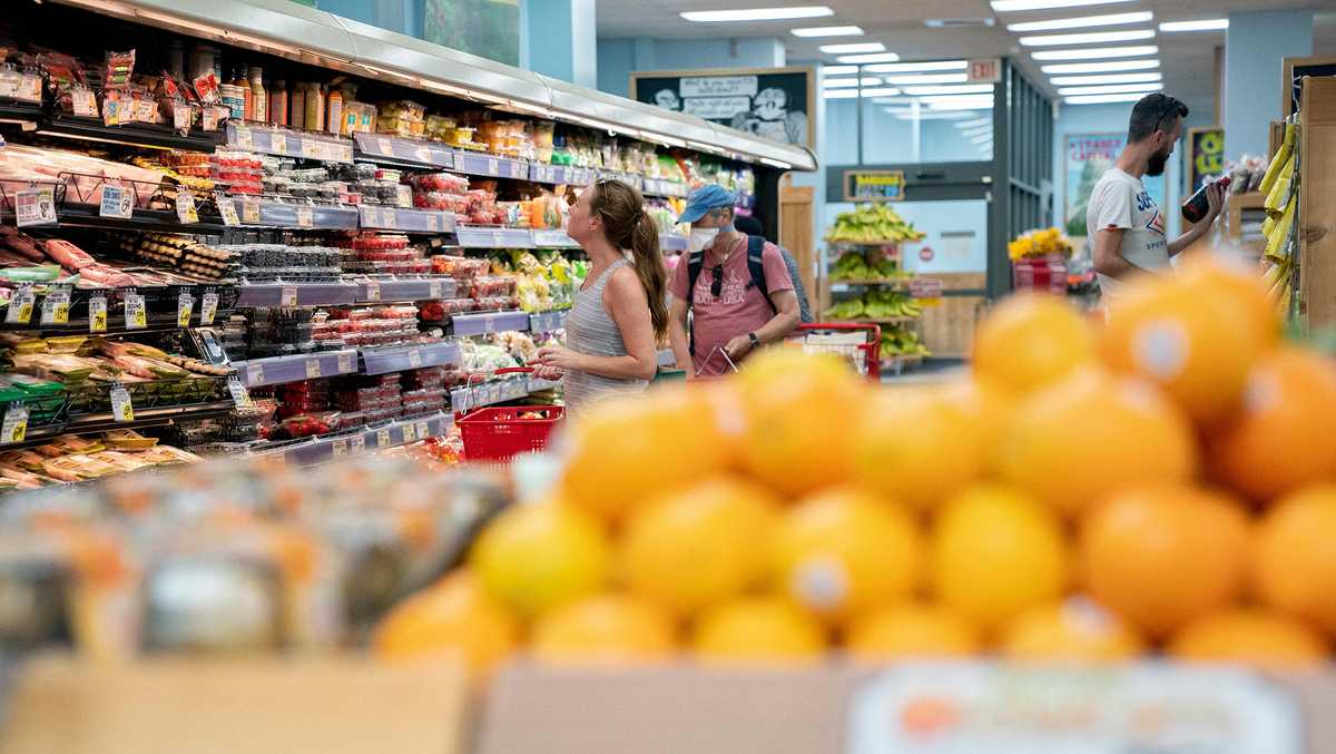 Consumers pull back spending due to high gas and food prices