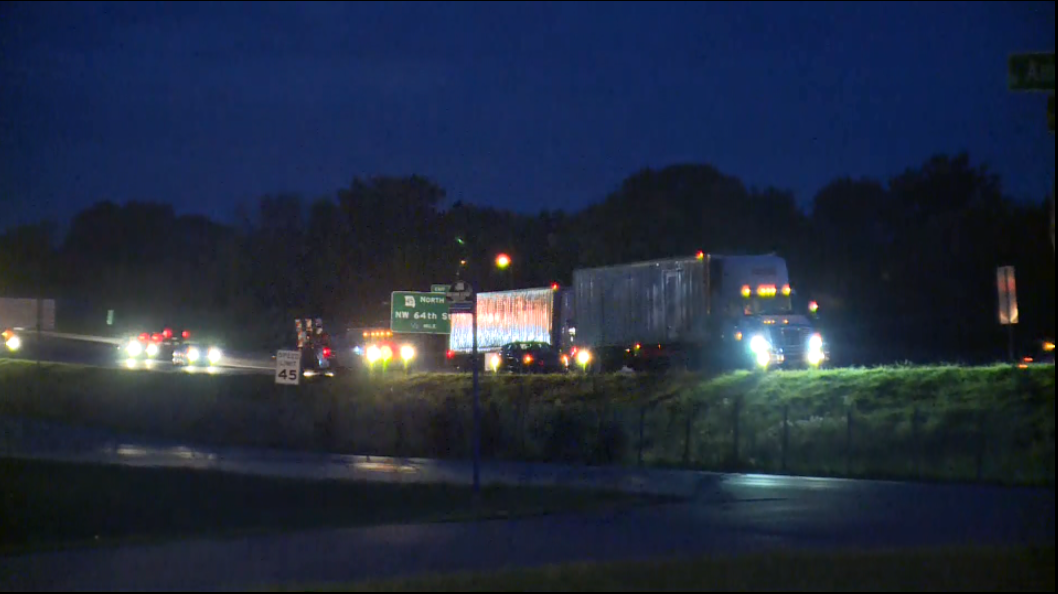 Section of I-29 shuts down following fatal pedestrian crash Section of I-29 shuts down following fatal pedestrian crash