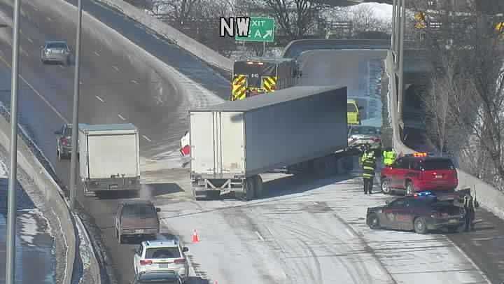 Three lanes of I-41 northbound reopen at Mayfair Road