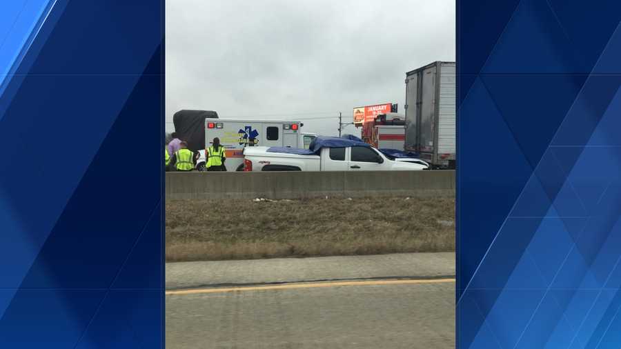 Fatal Crash Reported On Nb I 65 In Clark County