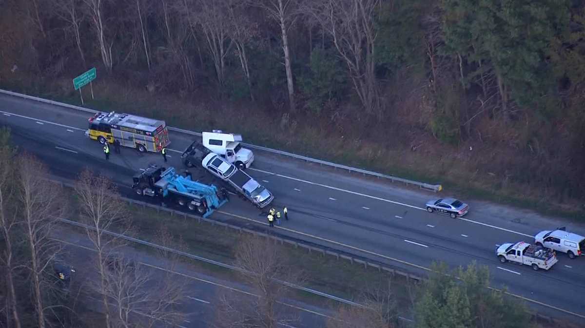 NC: All lanes reopen after crash causes major traffic problems on I-26