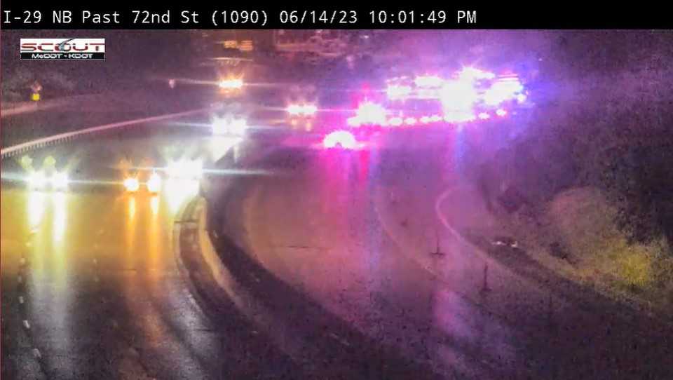 Kansas City pedestrian injured, hit on I-29 near NW 72nd