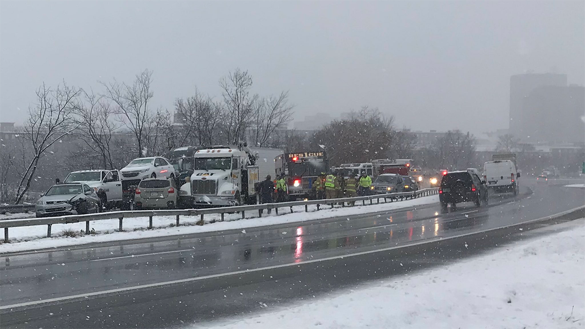 I-293 North back open at Exit 6 in Manchester after crash