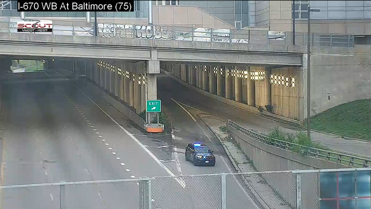 Kansas City police investigate I-670 shooting, interstate closed