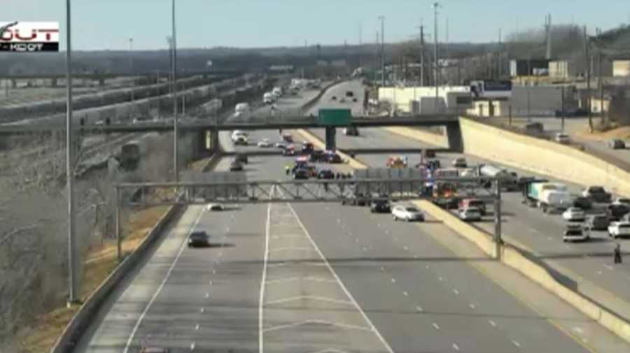KCK police cruiser involved in crash on I-70 near Mill Street Exit