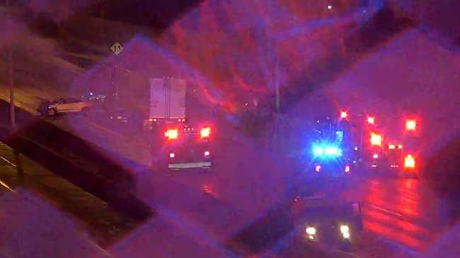 Multi-car crash blocks traffic on I-71