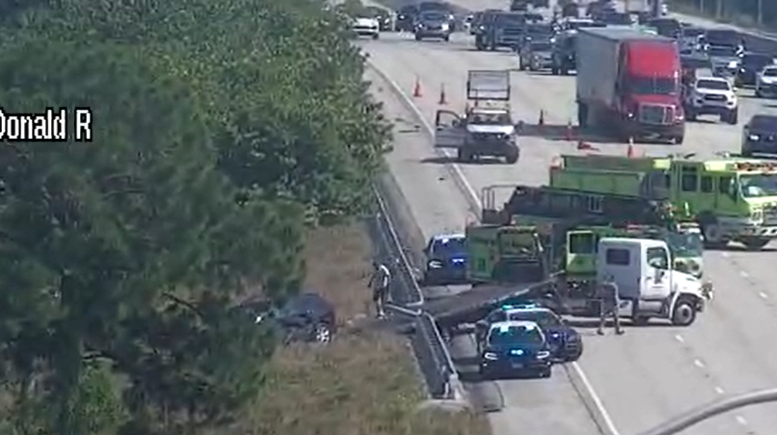 Semi-truck crash on I-95 North on Exit 83 shuts down 3 right lanes