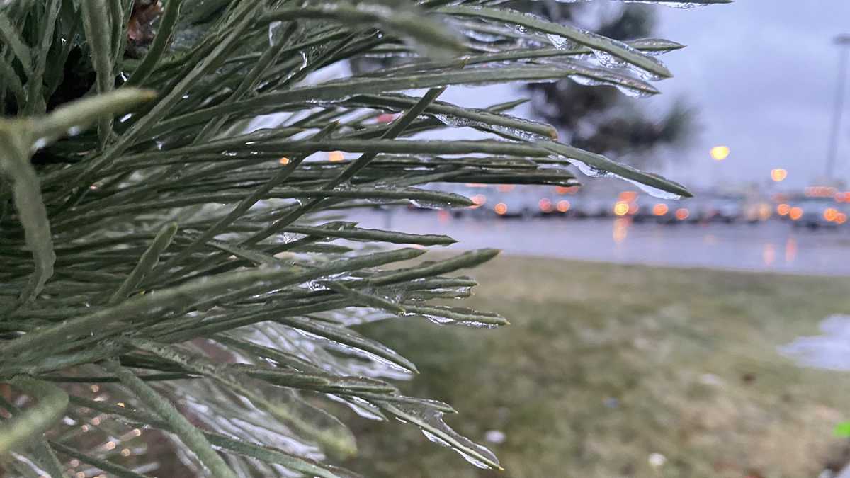 PHOTOS: Winter storm moves into Cincinnati bringing sleet, snow
