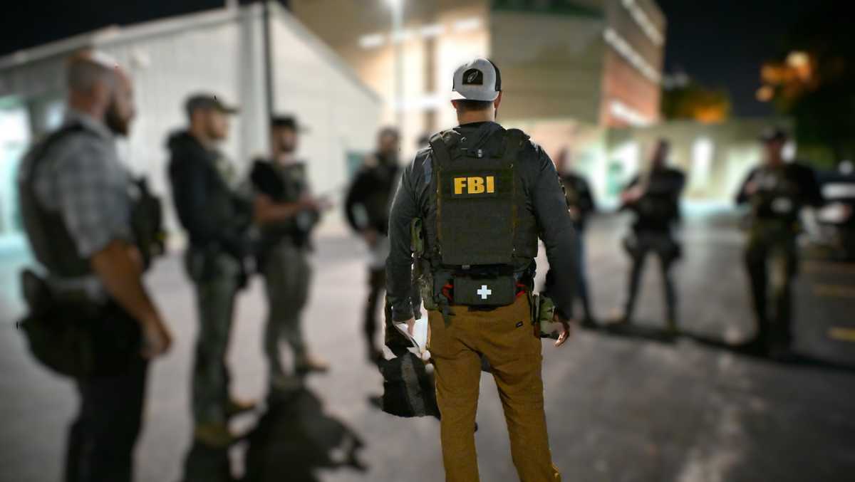 FBI, ICE arrest 21 undocumented immigrants in Manitowoc