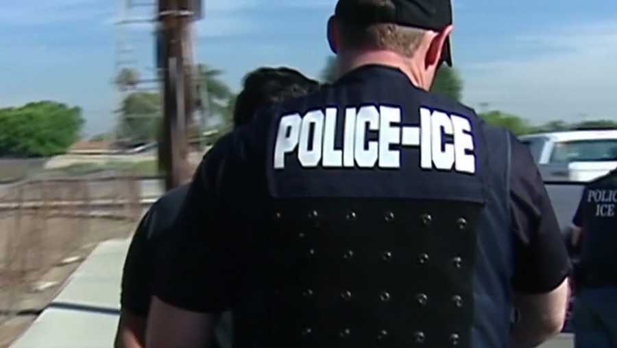 ICE agents ask 77 NorCal businesses for workers' documents