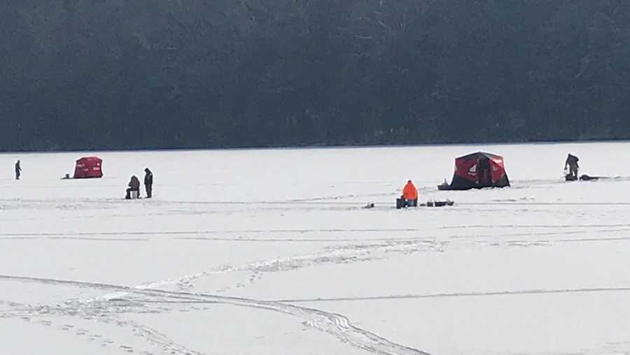 Ice fishing brings anglers out on the ice in Perry County