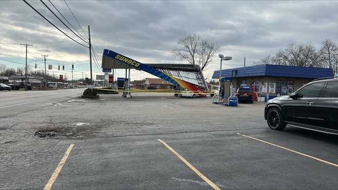 Report: Woman choked on fry, passed out before hitting parked car, gas ...