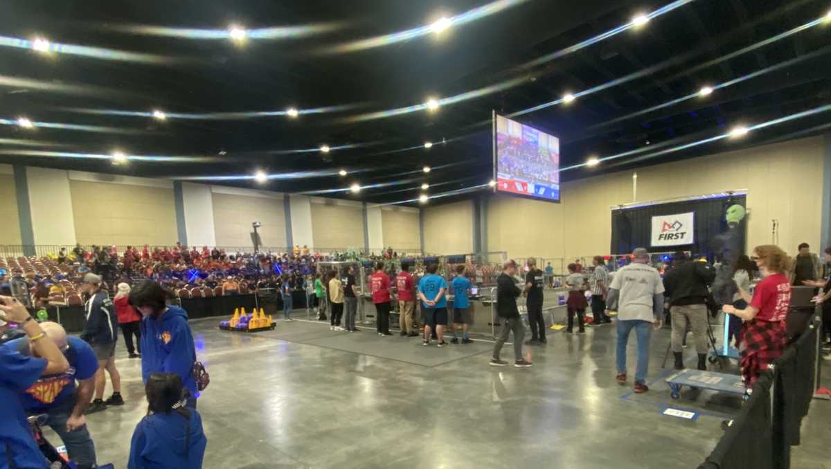 Florida robotics competition brings in students from across the world
