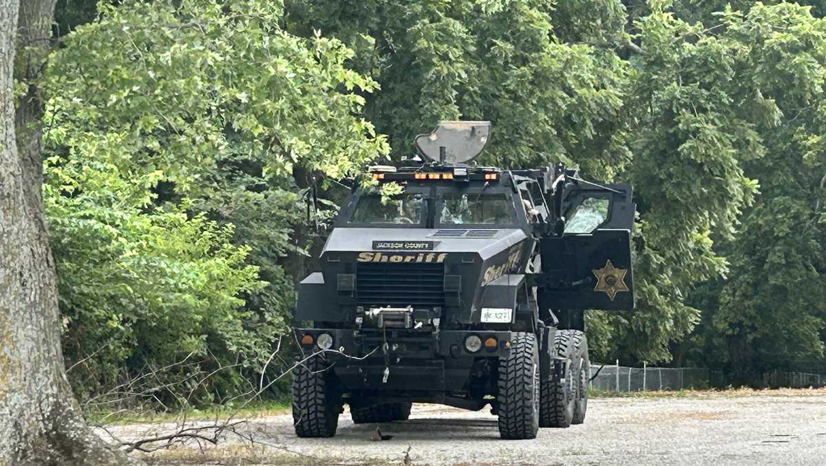 Lake Lotawana standoff ends safely; Uber driver reported suspect