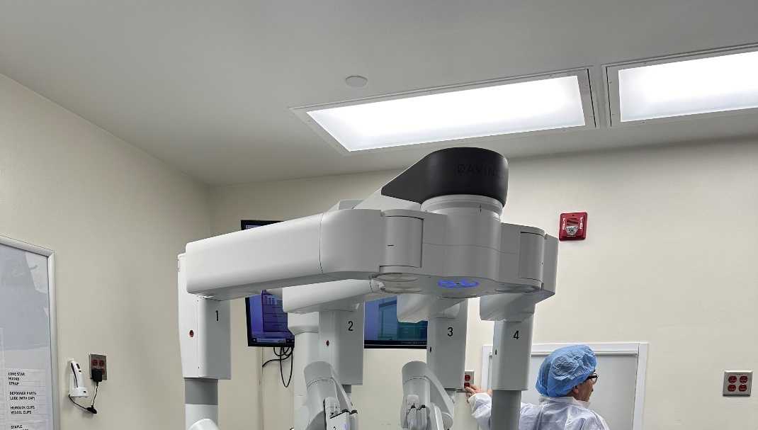 Cheshire Medical Center acquires its first surgical robot