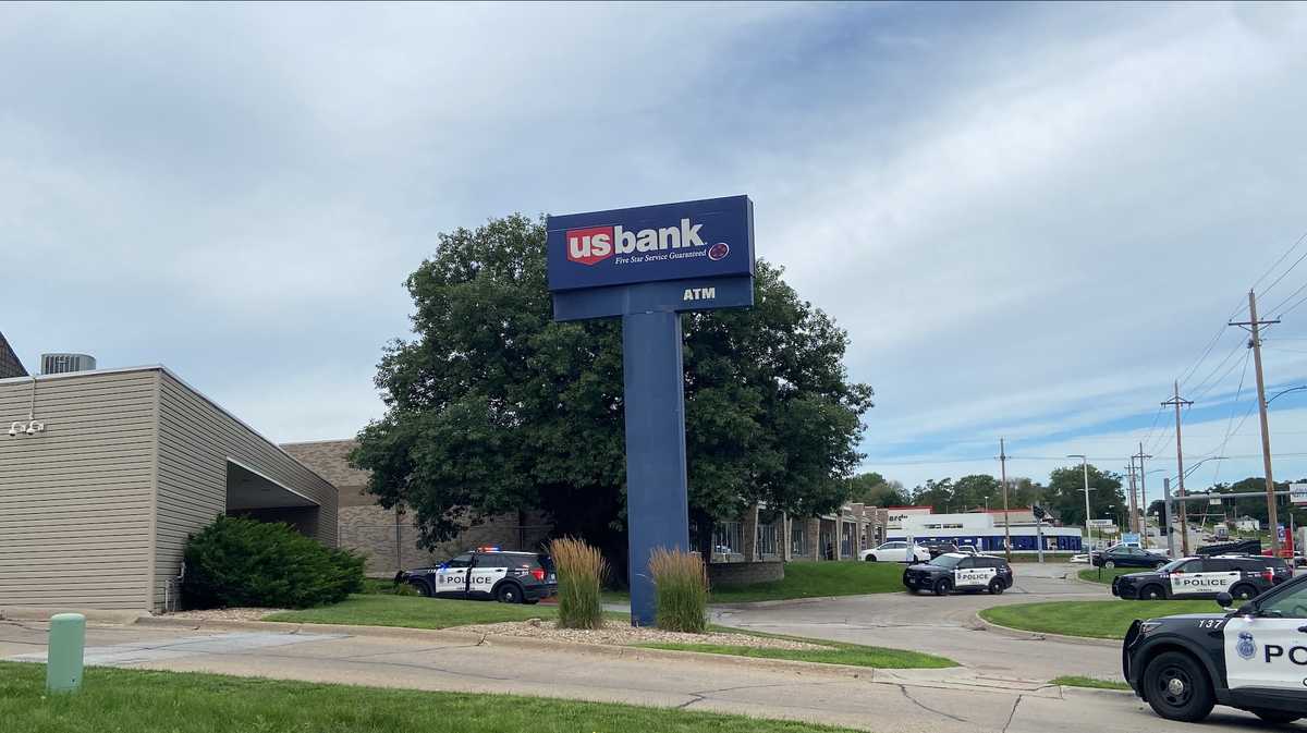 Omaha police investigate US Bank robbery