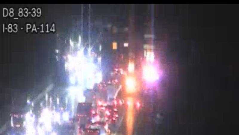 Multi-vehicle crash on I-83 causing major backups in York County