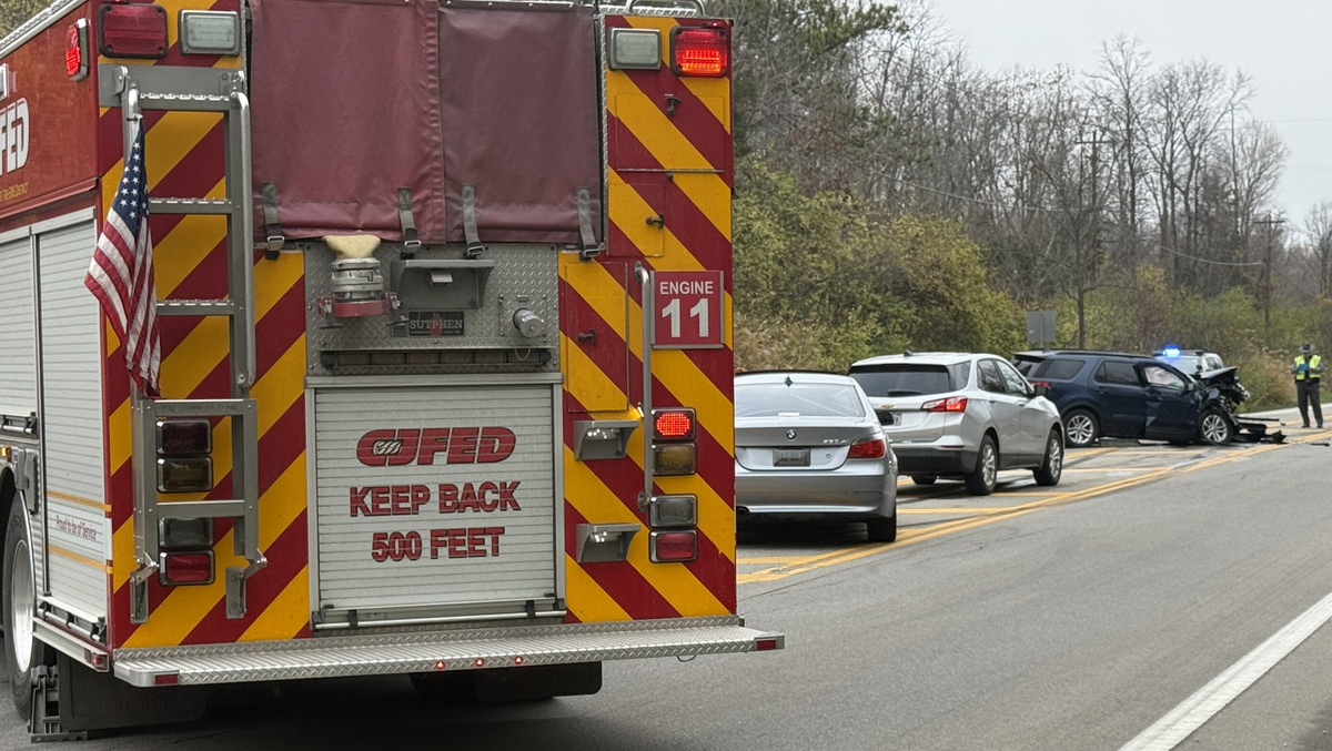 OSP: 1 dead, 4 injured after two-car crash that shut down OH-132