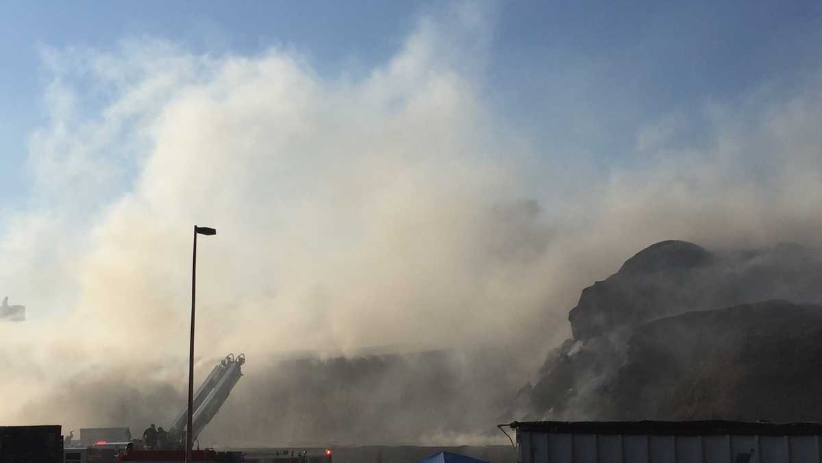 Fire at recycling plant brings air quality concerns