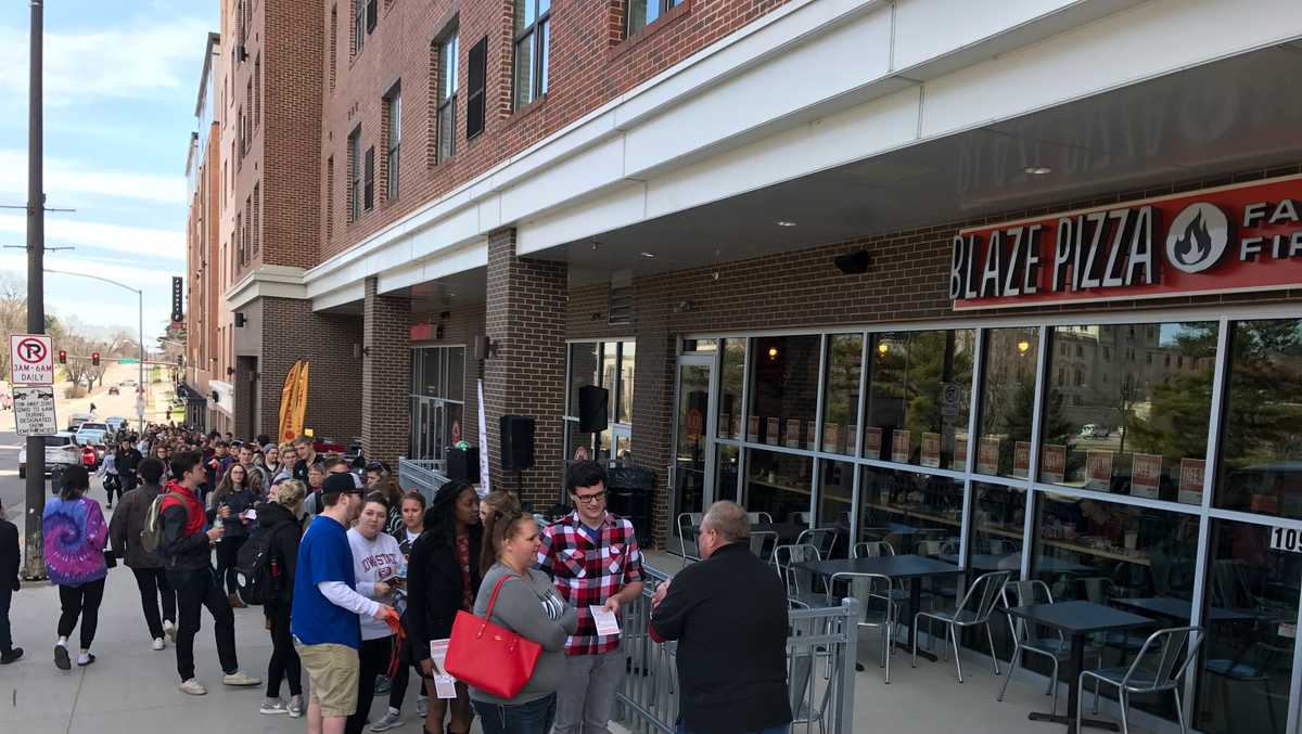Blaze opens new store with free pizza