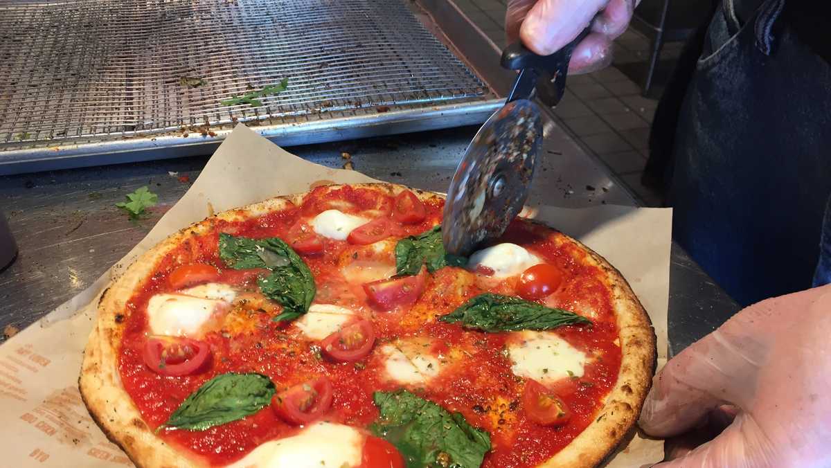 Blaze Pizza honors Pi Day with $3.14 pizza