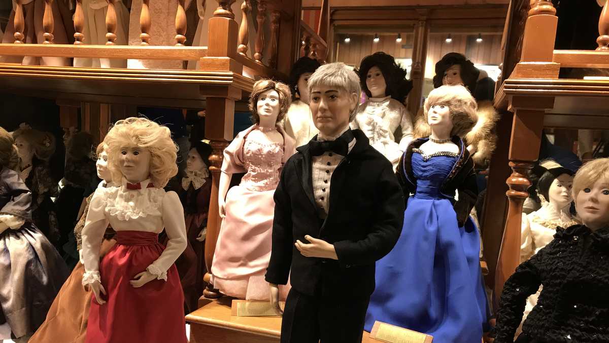 Husband of Iowa's 1st female governor gets 'first lady' doll
