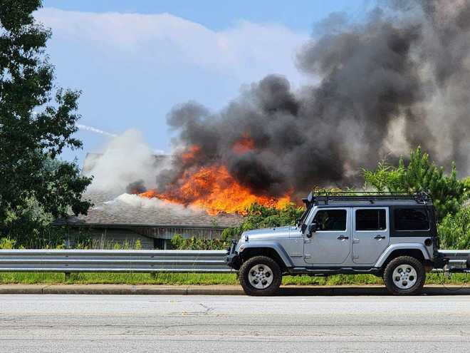 South Carolina: Clemson Ridge apartment fire
