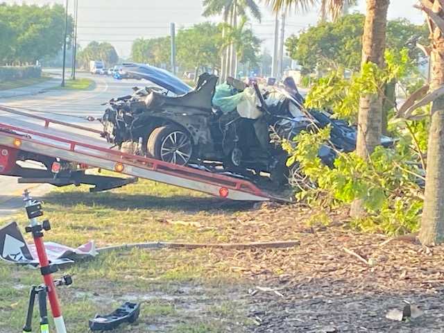Man killed in crash on Ben Hill Griffin Pkwy early Monday morning
