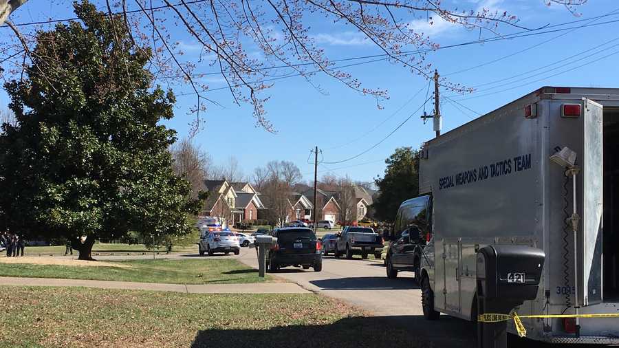 Man Taken Into Custody After Lmpd Swat Situation In Fairdale