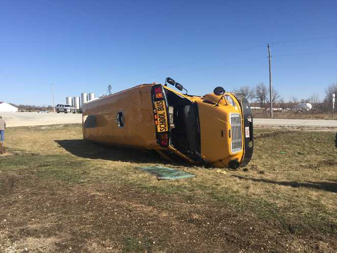 7 injuries reported in southern Iowa school bus rollover