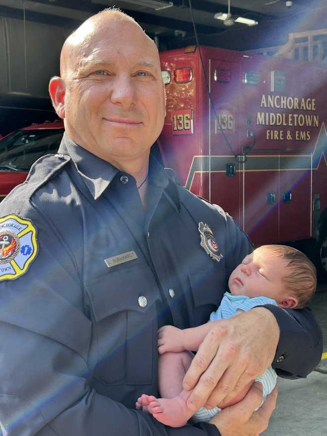 Firefighters help deliver baby at fire station in Jefferson County