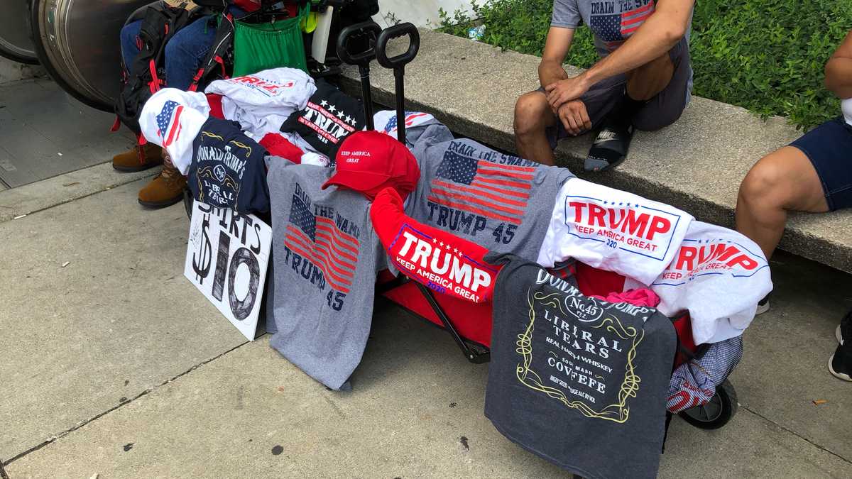 Photos from inside and outside of Donald Trump's Cincinnati rally