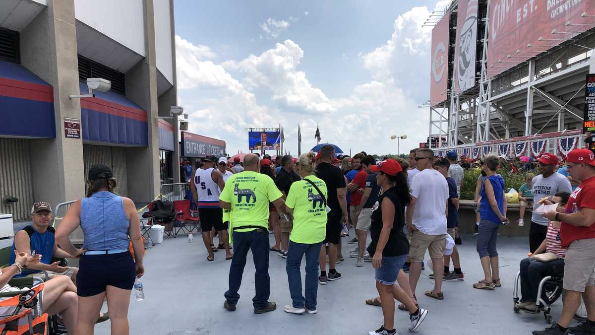 Photos from inside and outside of Donald Trump's Cincinnati rally