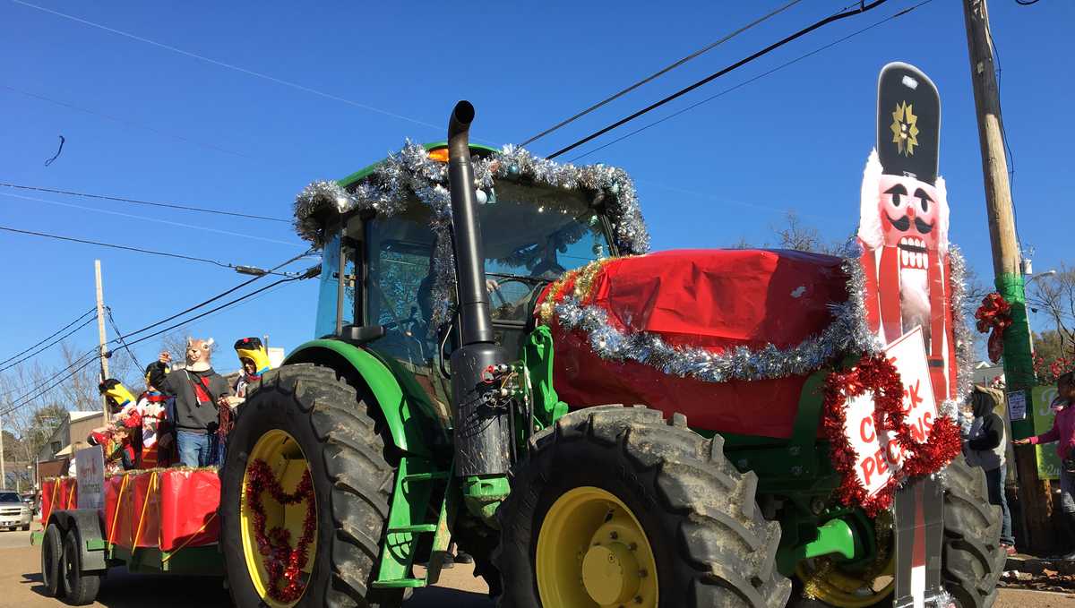 Santa Rolls through Bolton