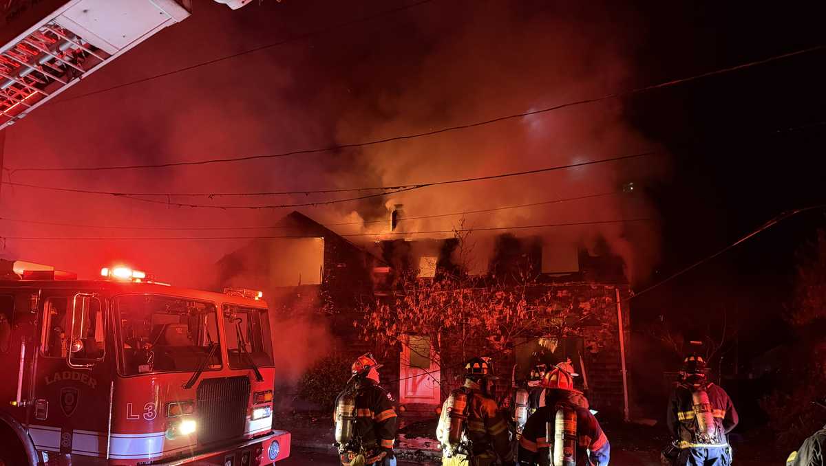 Early-morning fire damages two North Shore homes