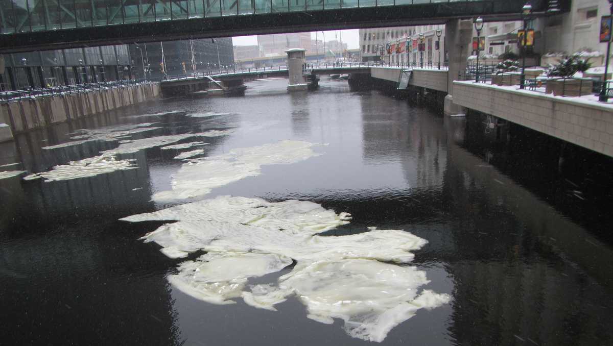 Photos: Milwaukee River mystery slime