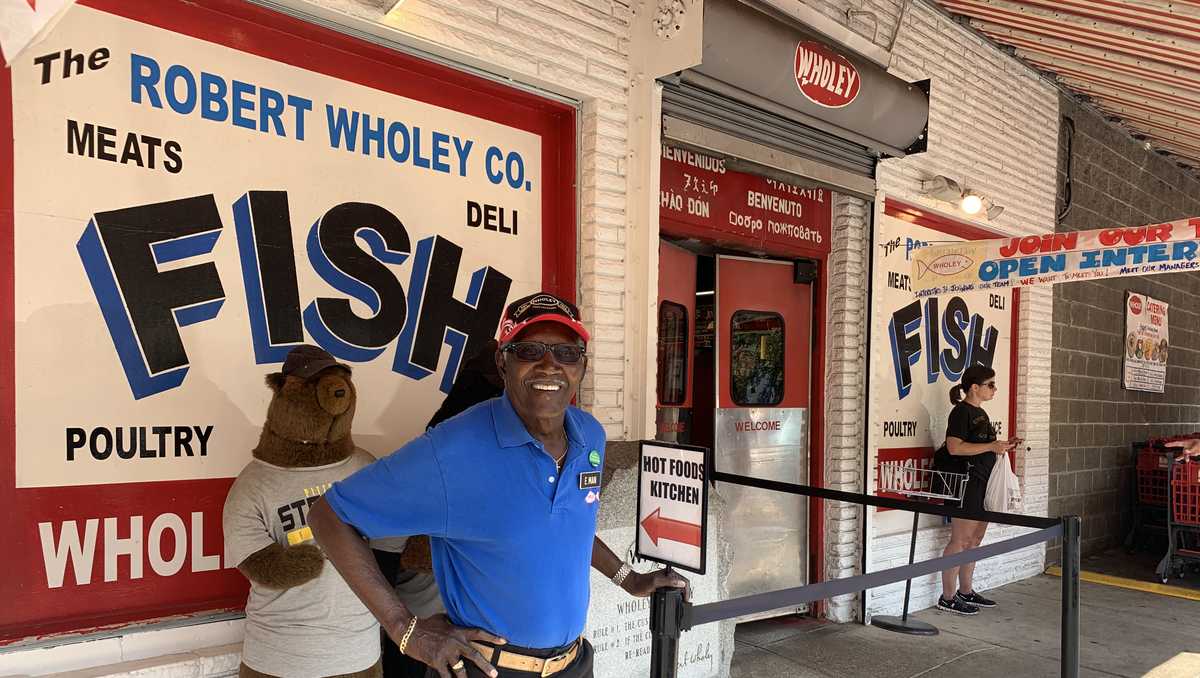 Wholey's 'legend' to retire after 30 years
