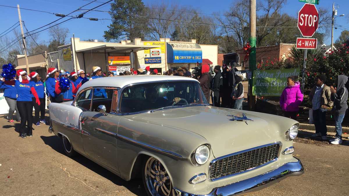 Santa Rolls through Bolton