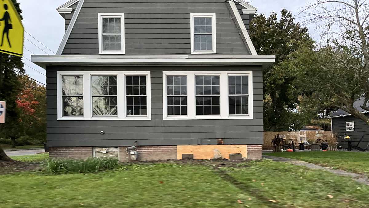 Person flees after hitting car, crashing into Portland, Maine home