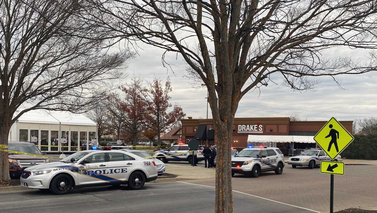 LMPD: Man injured in shooting at Paddock Shops