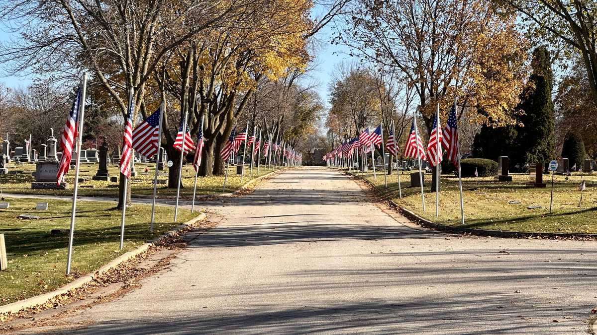 Wisconsin veteran raises money to honor others through pushup challenge