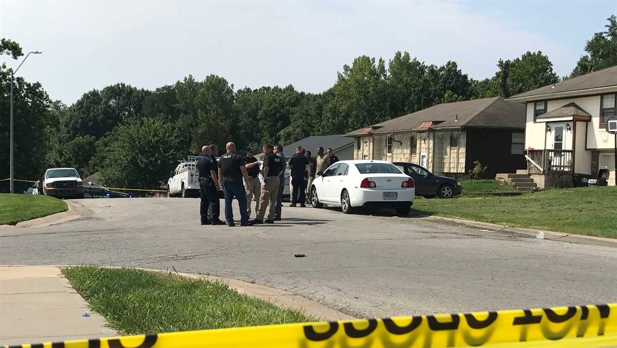 Independence Police investigating double shooting near 24 Highway and Dover