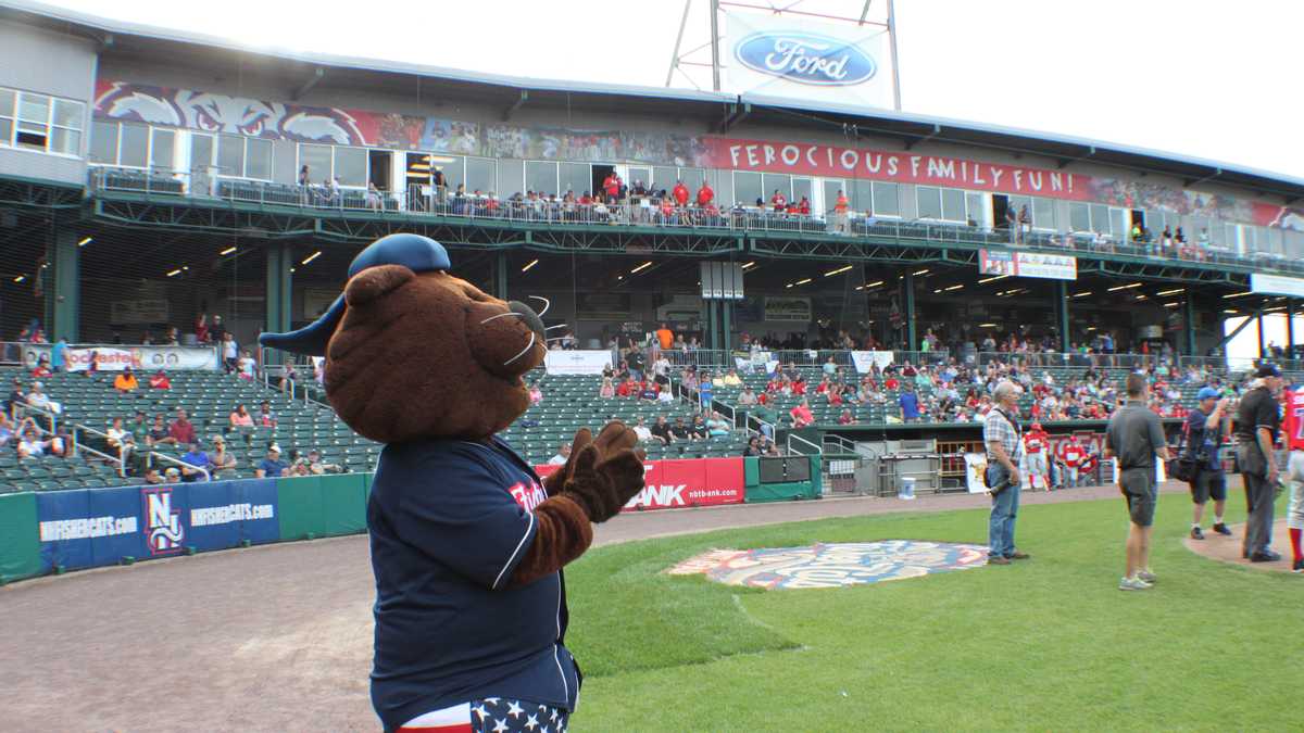 Photos: CHaD Battle of the Badges Baseball Game