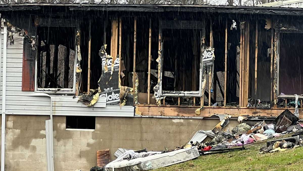 Daughter dies in Perry County house fire after saving mother