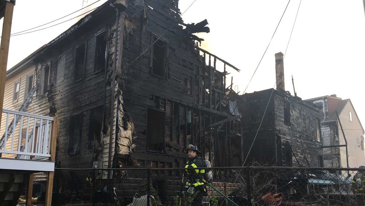 'It was a wall of flames' Homes destroyed, damaged in massive fire