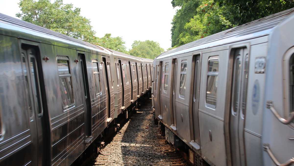 New York City subway considers adding protective platform barriers